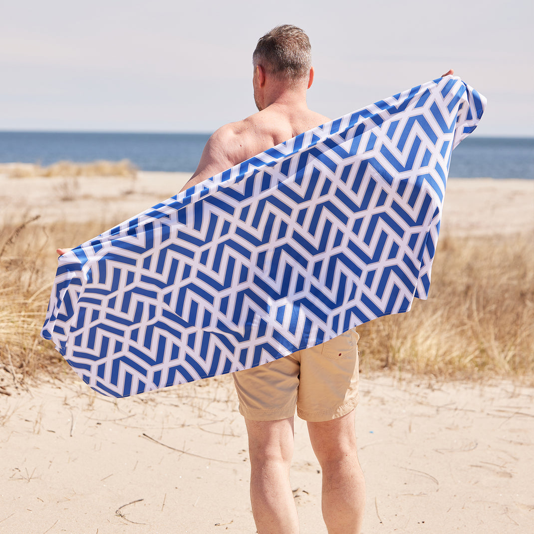 UPF 50 Sand Free Beach Towels and Apparel – Salt n Rays®