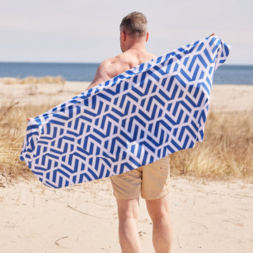 UPF 50 Sand Free Beach Towels and Apparel – Salt n Rays®